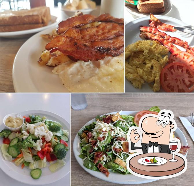 Cindy's Restaurant in Ottawa - Restaurant menu and reviews