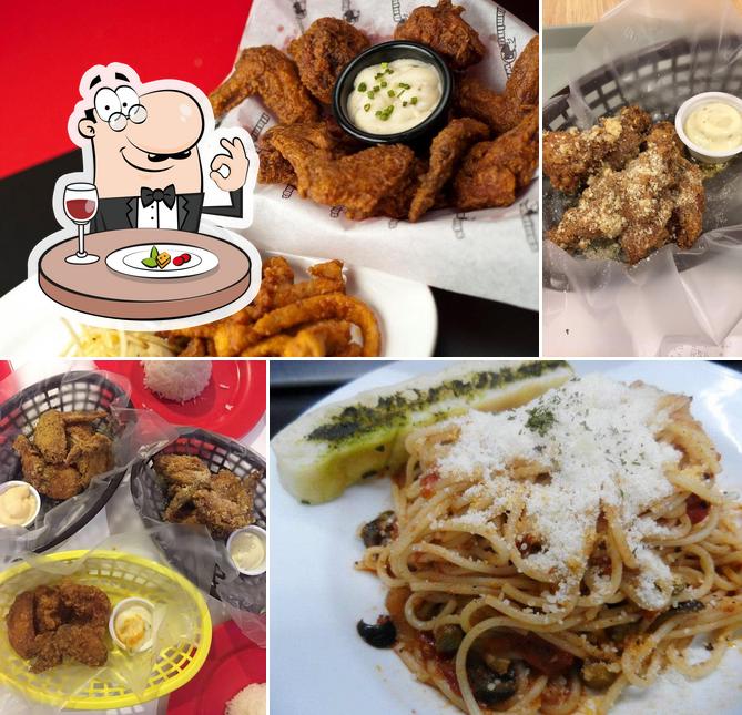 Flaming Wings Express cafeteria, Las Pinas - Restaurant menu and reviews