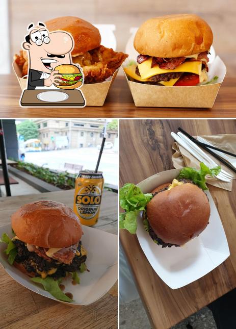 Jee’s Burger & Chicken in Brisbane City - Restaurant menu and reviews