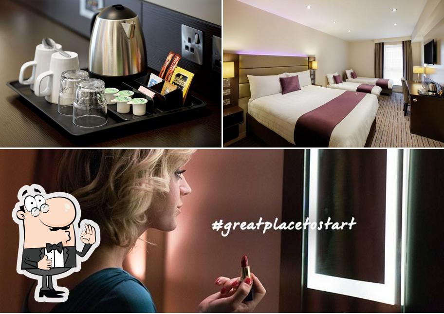 Premier Inn Epsom South hotel in Tadworth - Restaurant reviews