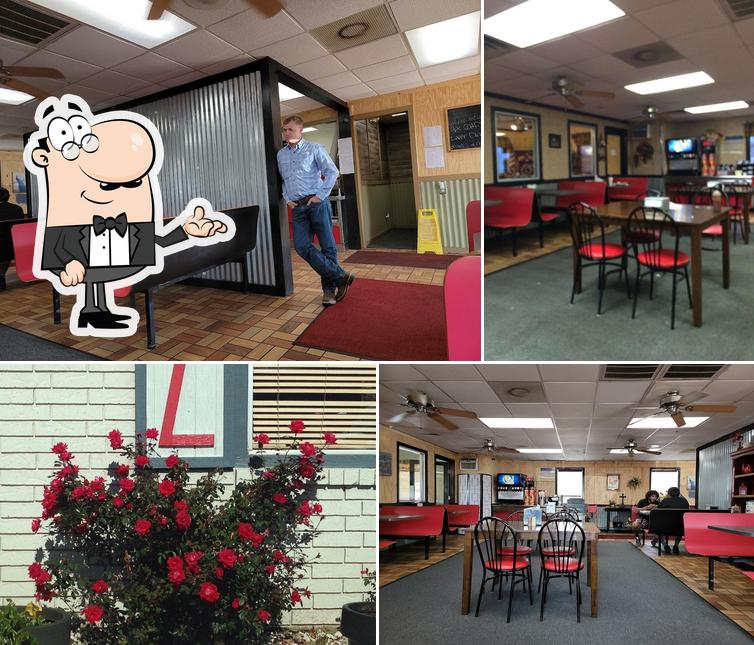 Charlie's Chicken, Wagoner - Restaurant menu, prices and reviews