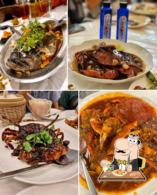 Layar Seafood Manyar Kertoarjo, Surabaya - Restaurant menu, prices and ...