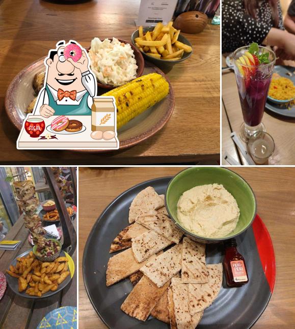 Nando's BurJuman restaurant, Dubai, Khalid Bin Al Waleed Rd ...