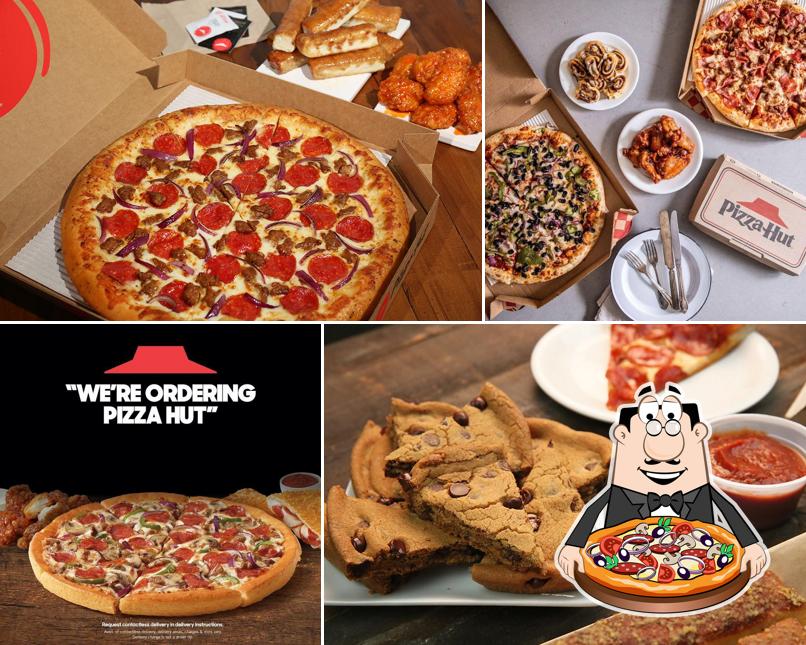 Pizza Hut, 1591 E Hwy 6 in Alvin - Restaurant menu and reviews