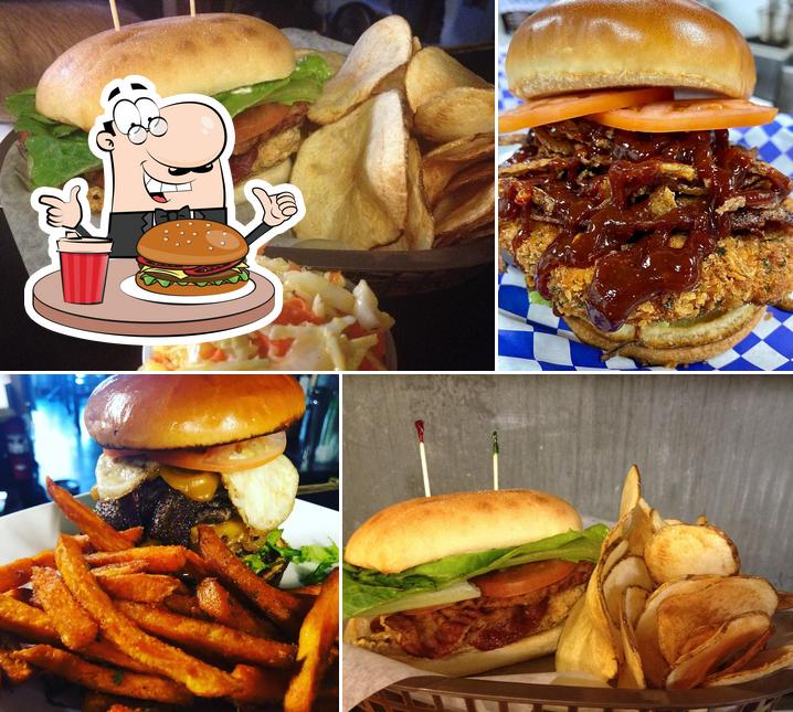 Hilo Town Tavern, Hilo - Restaurant menu, prices and reviews