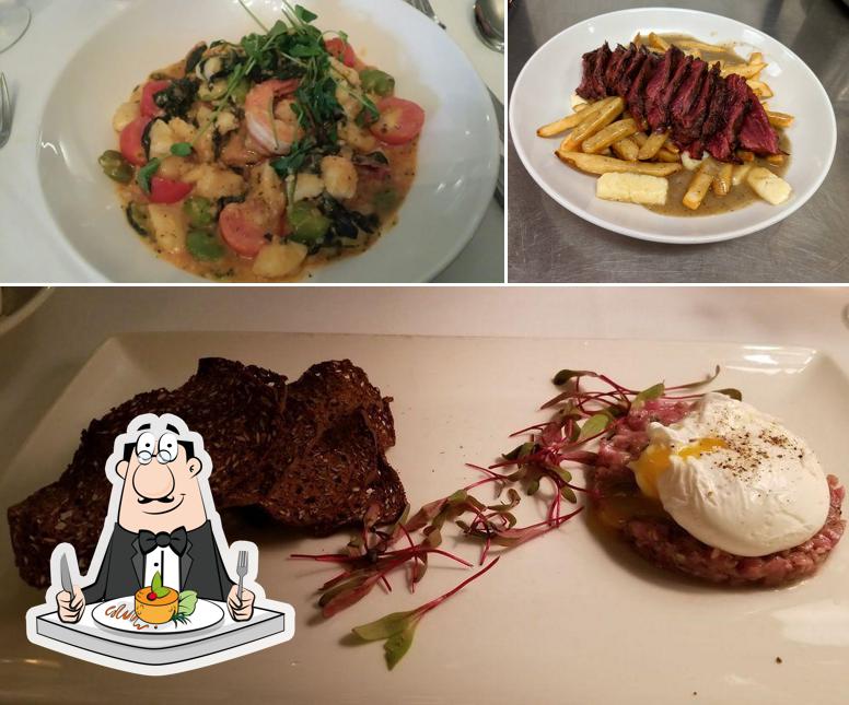The Commodore Bar & Restaurant in Saint Paul - Restaurant menu and reviews
