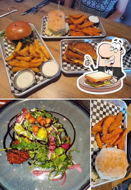 Chuck Lager America's Tavern, Oldsmar - Restaurant menu, prices and reviews