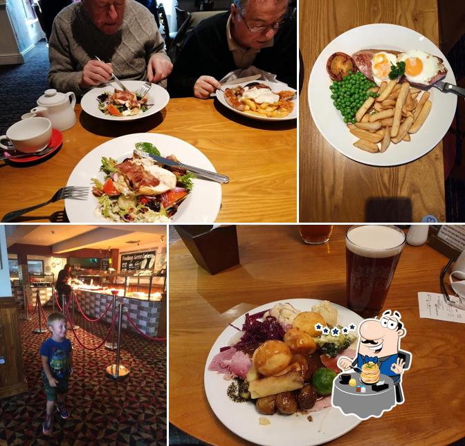 Bowling Green, Charnock Richard - Restaurant menu, prices and reviews
