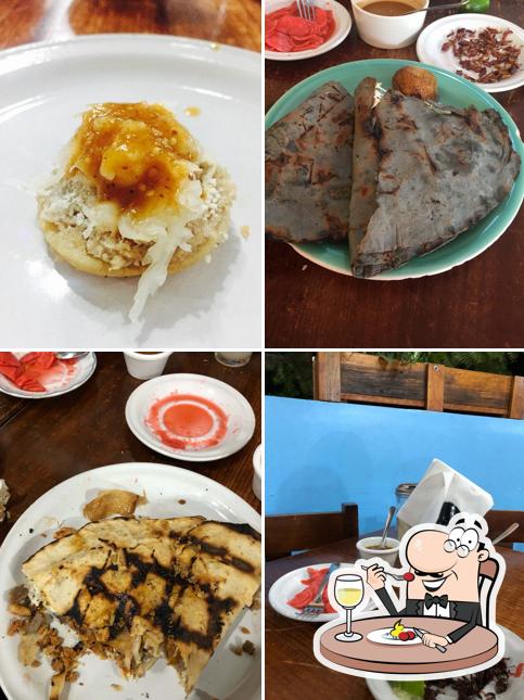El Mixteco Tlayudas Oaxaqueñas., Tuxtla Gutiérrez - Menú del ...