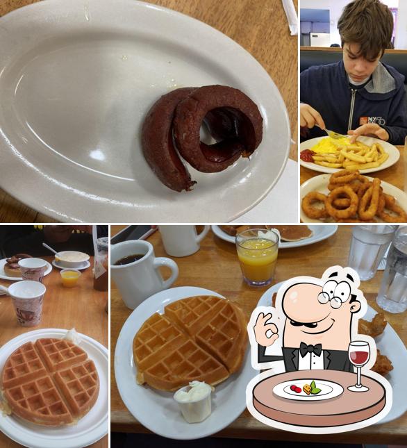 Mike's Coffee Shop, New York City - Restaurant menu, prices and reviews