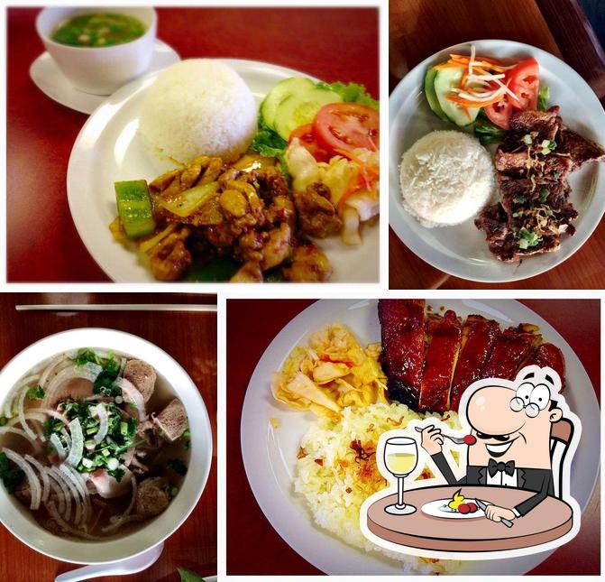 Pho Cali, 9107 S Tryon St in Charlotte - Restaurant menu and reviews