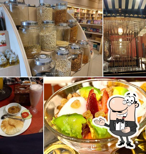 Ajwad Resto restaurant, Jakarta, Jl. Raya Condet No.50, RT.1/RW.3 ...