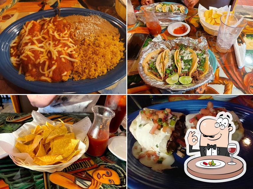 El Azteca Mexican Restaurant Bar & Grill in Philadelphia - Restaurant ...