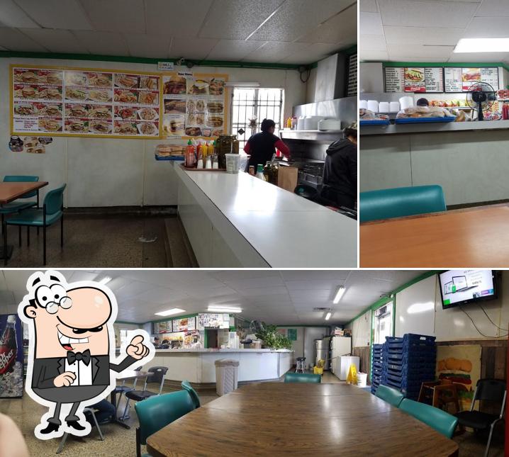 M & M Burger in Houston - Restaurant menu and reviews
