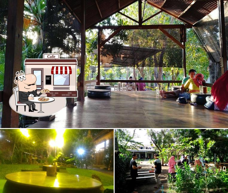 zaco corner cafe, Bangil, Jl. Yonkav No.44 - Restaurant reviews