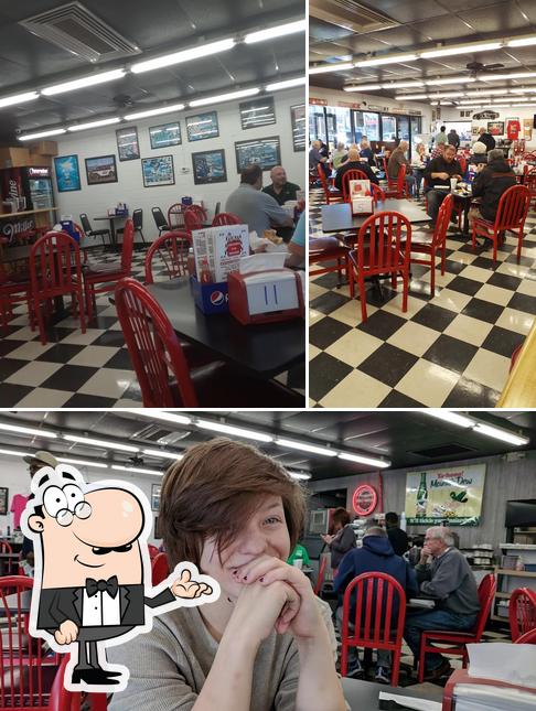 Checkered Flag Barbecue in Salisbury - Restaurant menu and reviews