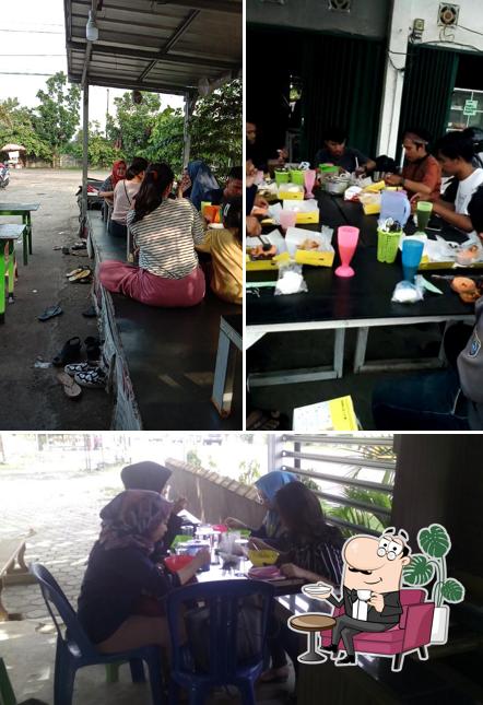 Seblak F2 Serumpun restaurant, Timbangan - Restaurant reviews