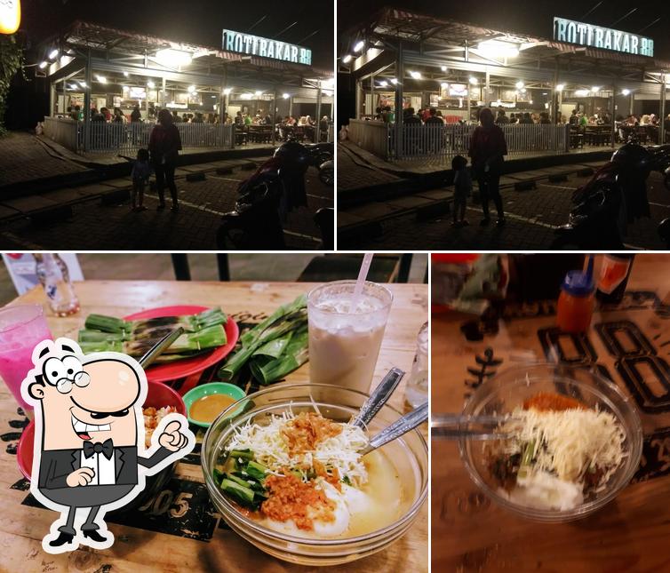 Roti Bakar 88 cafe, Tangerang, Jungle Boulevard No. 2 - Restaurant reviews