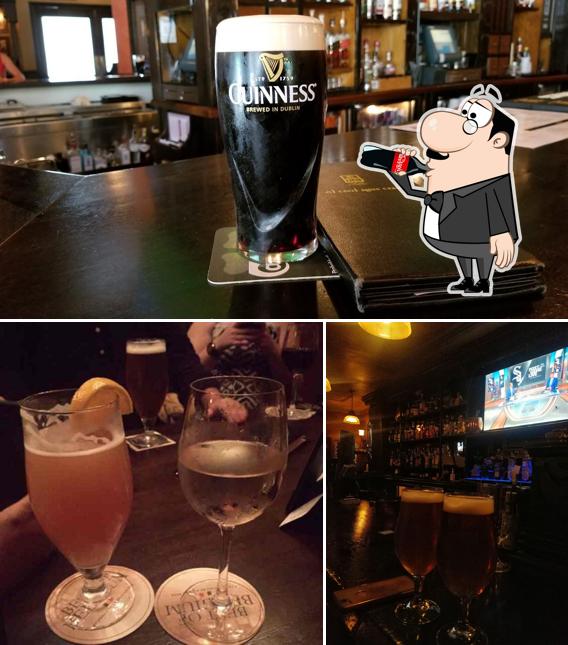 Fadó Irish Pub, 100 W Grand Ave in Chicago - Restaurant menu and reviews