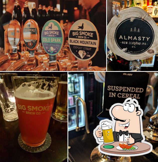 The Flintgate - Weybridge Pub in Weybridge - Restaurant menu and reviews