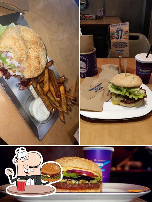 BurgerFuel Customs Street, Auckland - Restaurant menu, prices and reviews