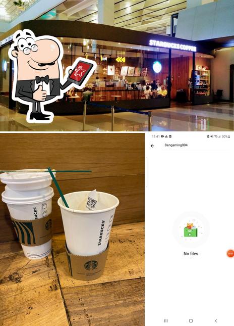 Starbucks Coffee Terminal 3 Arrivals, Tangerang - Restaurant reviews