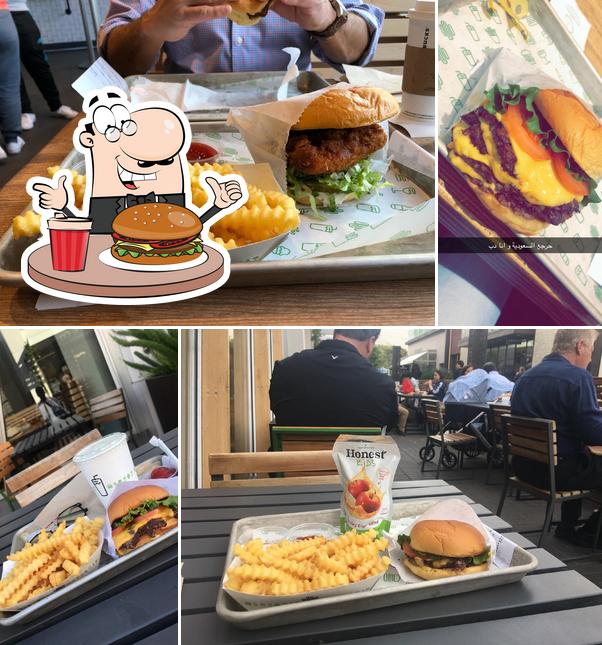 Shake Shack Westfield UTC, 4309 La Jolla Village Dr in San Diego ...