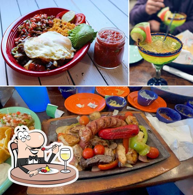 Hidalgo's Mexican Restaurant & Cantina in Moore - Restaurant menu and ...