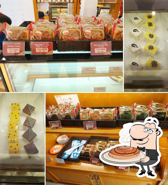 Saigon Givral Bakery, Ho Chi Minh City, 79 Đ. Tân Sơn Nhì - Restaurant ...