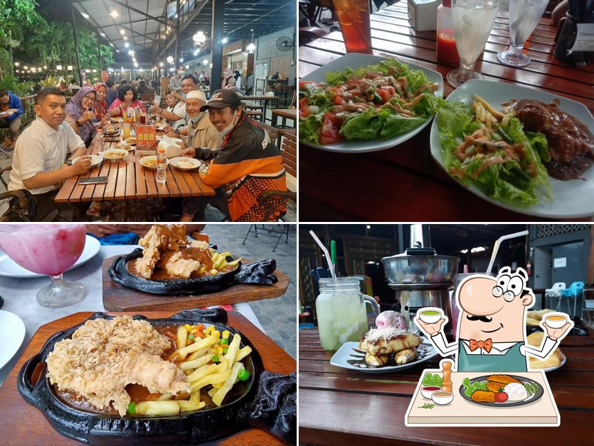 Sfa Steak & Resto Klodran restaurant, Wonorejo, FQ7R+WVR - Restaurant ...