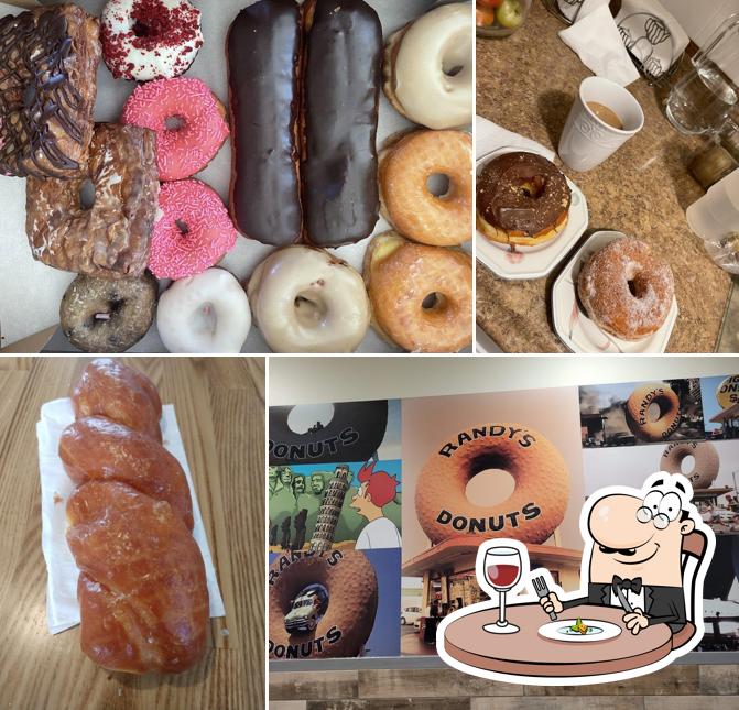 Randy’s Donuts, Costa Mesa - Restaurant menu, prices and reviews