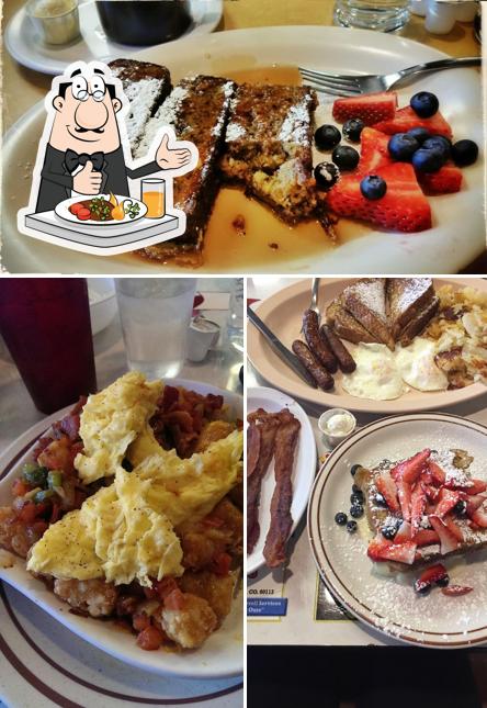 Breakfast Queen, 3460 S Broadway in Englewood - Restaurant menu and reviews