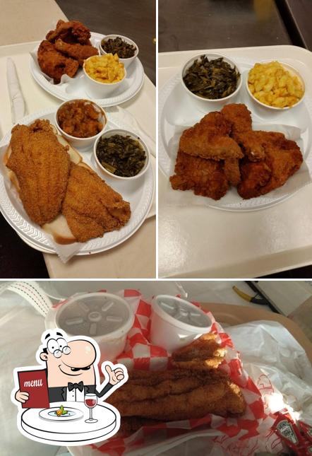 Pluto's Café, 1817 Galbraith Rd in Cincinnati - Restaurant menu and reviews