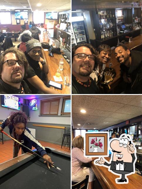 Willard's Liquor in Saint Paul - Restaurant reviews