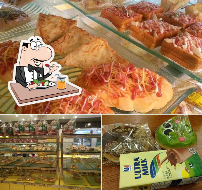 Citra Bakery, Pasuruan - Restaurant reviews