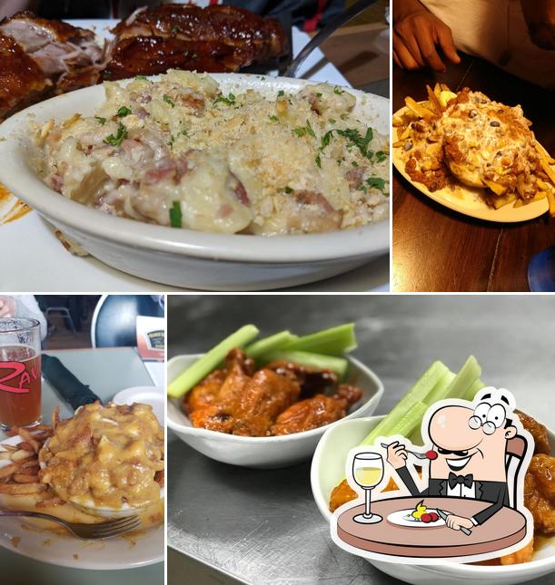 Nelly's Pub & Grill in Saint Albans City - Restaurant menu and reviews