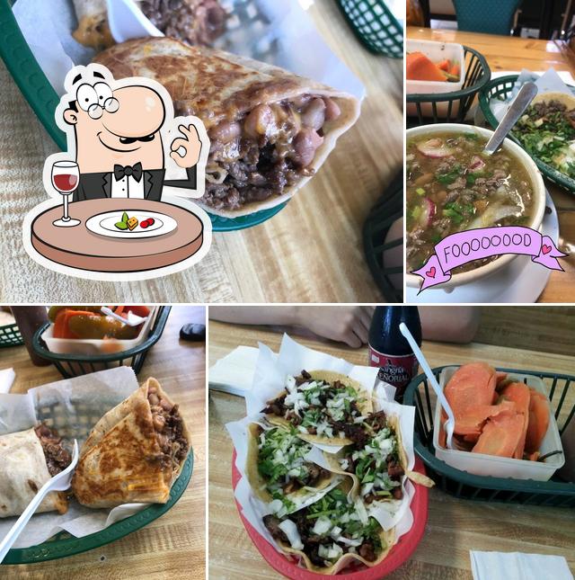 Taqueria Chanos, 934 Jefferson Blvd in Dallas - Restaurant menu and reviews