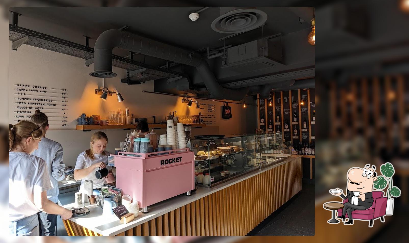 LUNA coffee + wine in Killarney - Restaurant reviews