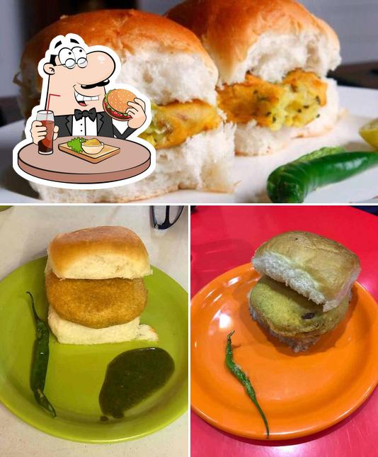Bombay Se Fast Food LLC, Dubai - Carta del restaurante y opiniones