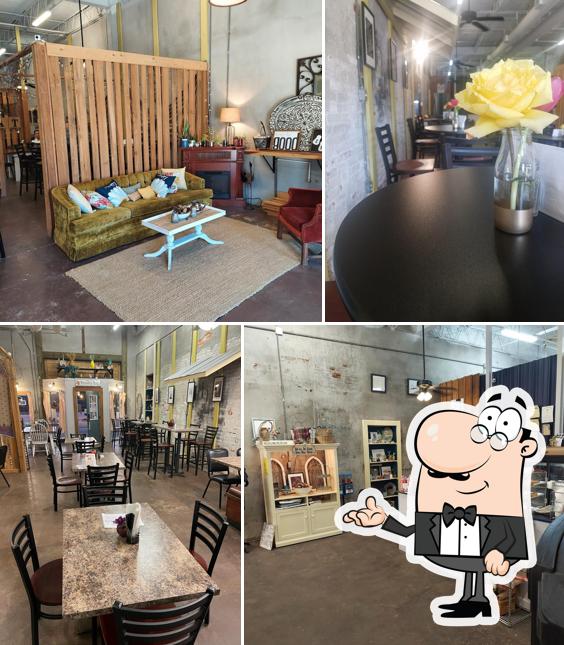 Vee's Restaurant, Nashville - Restaurant menu, prices and reviews