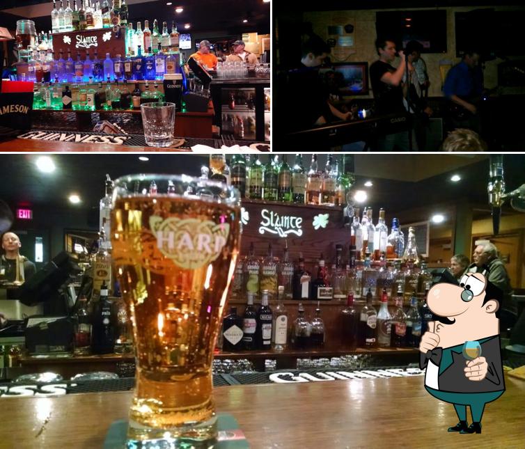 Killarney's Publick House in Hamilton Township - Restaurant menu and ...