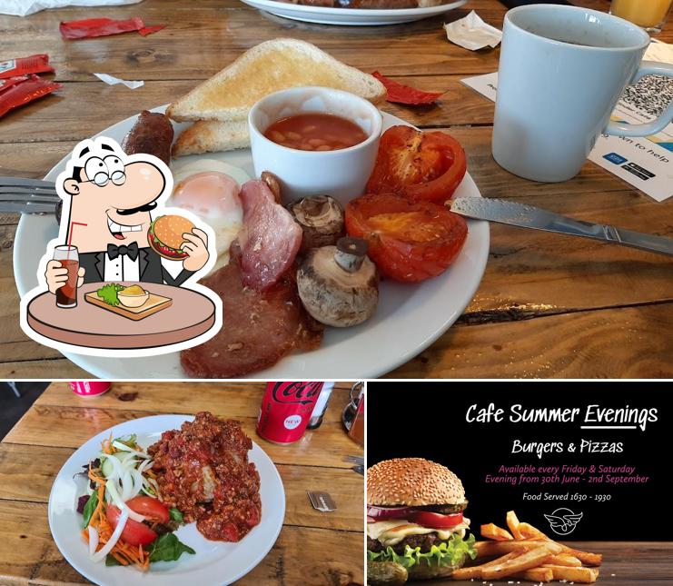 Pathfinder Café, Yateley - Menú del restaurante, precios y reseñas