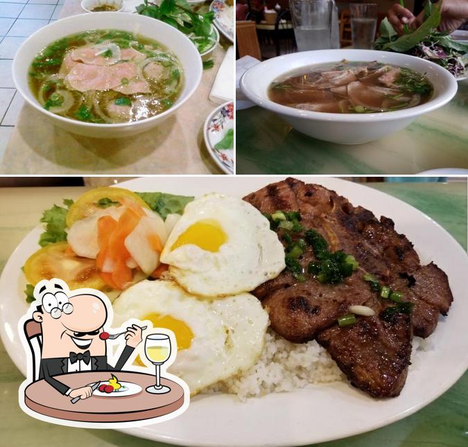 Pho Xe Lua, Chicago - Restaurant menu, prices and reviews