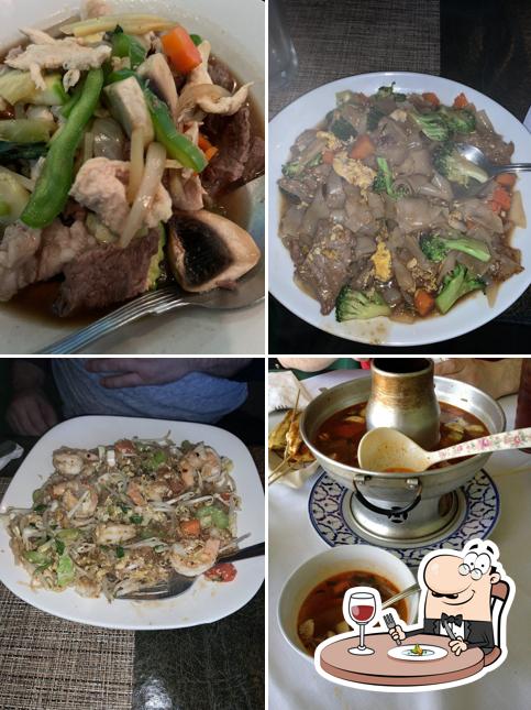 Kinnaree Thai Cuisine in Joplin - Restaurant menu and reviews