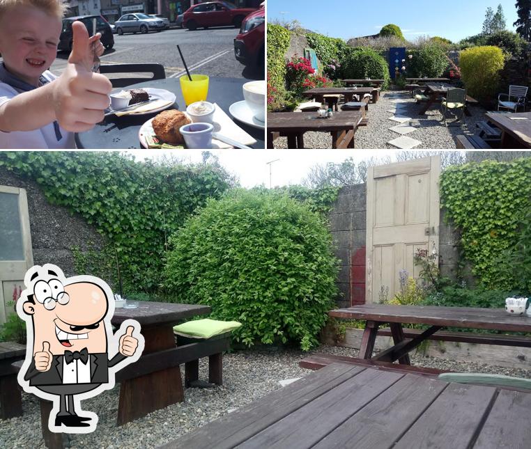 T&T Bakery and Cafe in Gorey - Restaurant menu and reviews