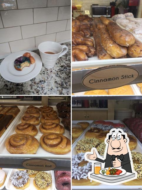 Sarah Donuts, Decatur - Restaurant menu, prices and reviews