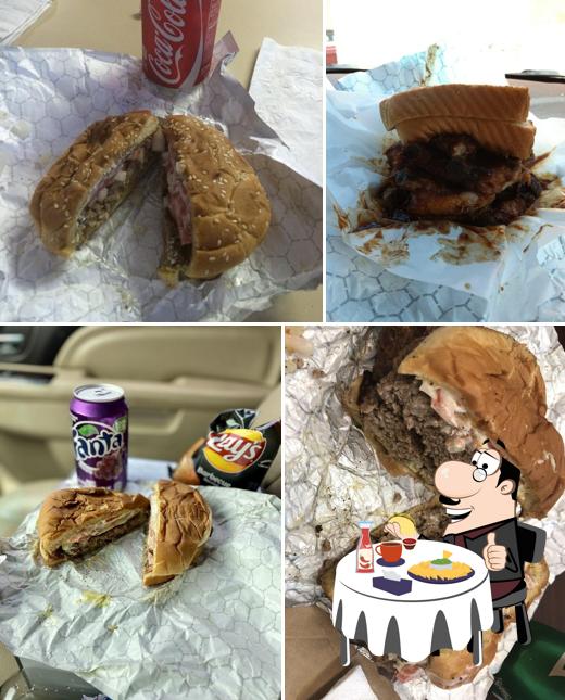Blue Dot in Pensacola - Restaurant menu and reviews