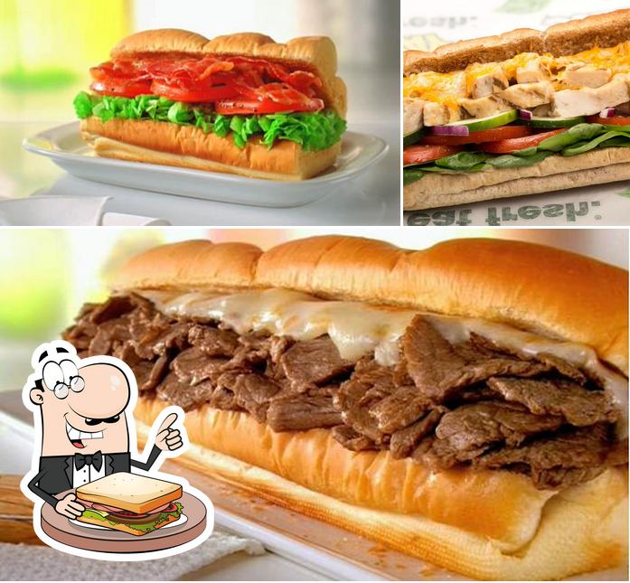 Subway, 361 King Ave E Unit # 3 in Newcastle - Restaurant menu and reviews