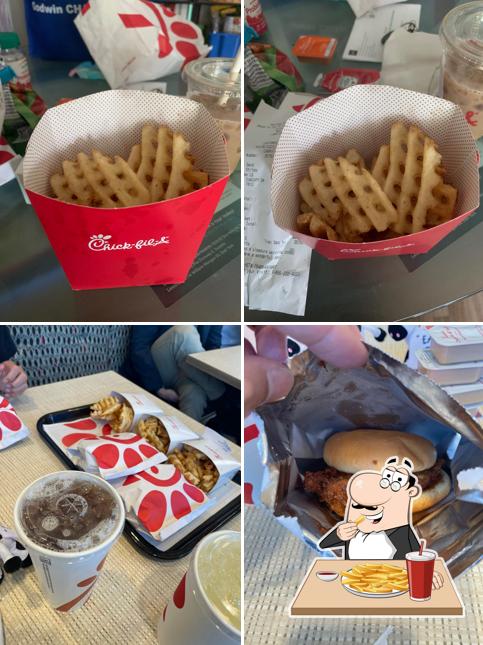 Chick-fil-A, Toronto - Restaurant menu, prices and reviews
