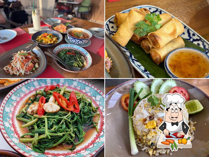 Chom Arun, Bangkok, Sanam Chai - Restaurant menu, prices and reviews